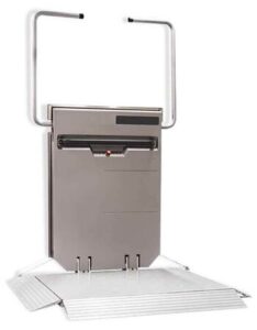 Plattformlift: Leoba Liftsysteme GmbH - Rollstuhlfreunde: